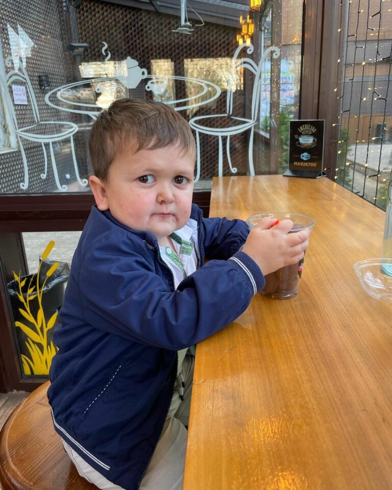 Quién es Hasbulla Magomedov, joven viral con cuerpo de niño