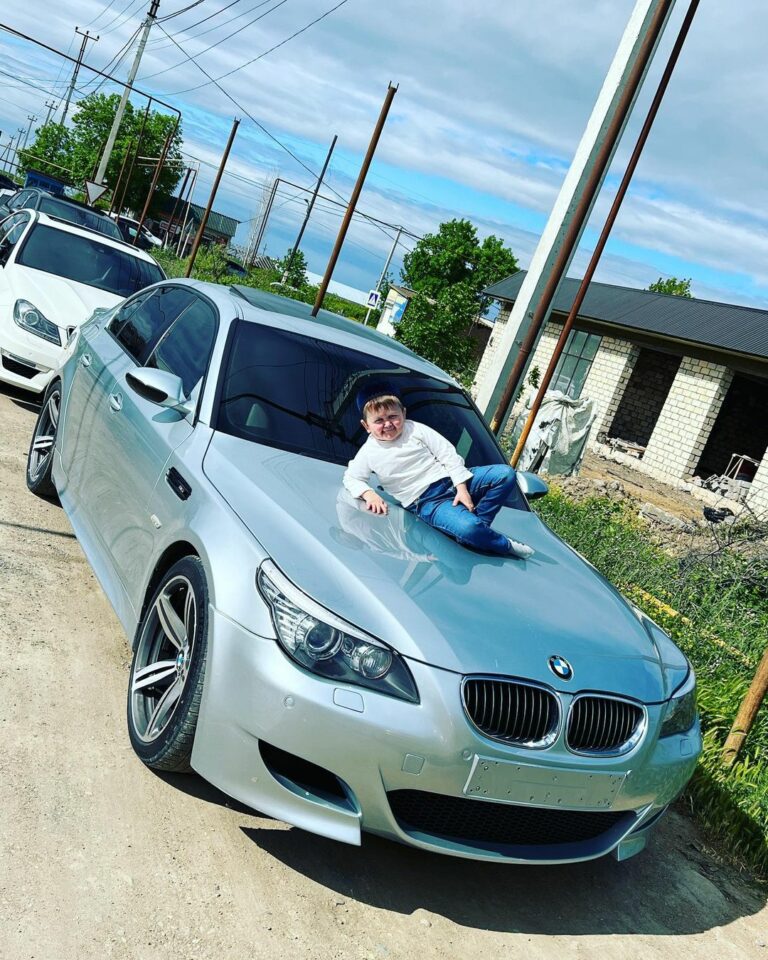 Quién es Hasbulla Magomedov, joven viral con cuerpo de niño